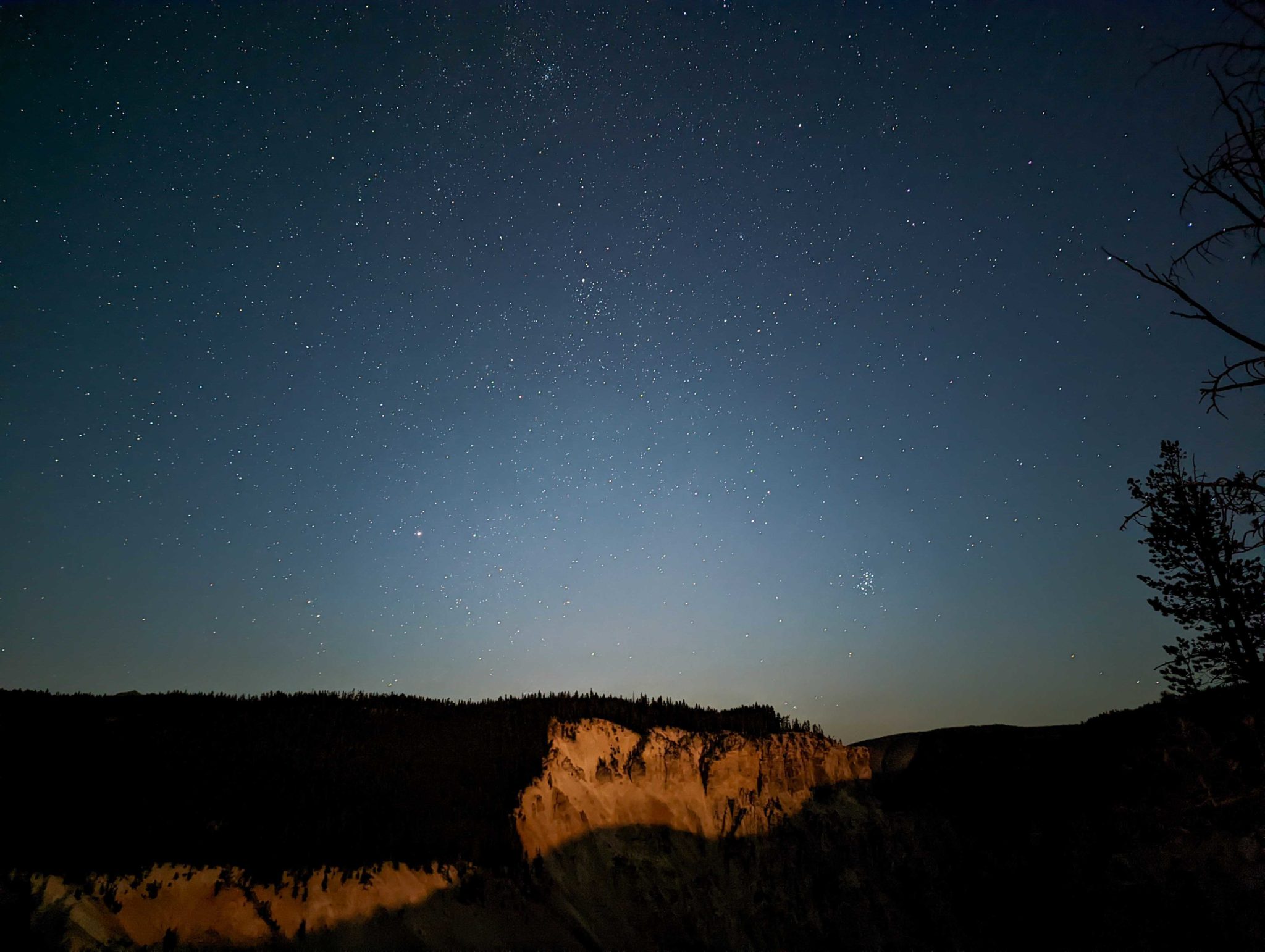 Best Locations for Stargazing in Yellowstone National Park ...